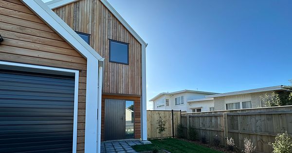 Townhouse for rent Lower Hutt | 47B Laings Road, Hutt Central - myRent ...