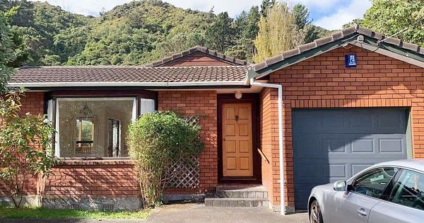 House for rent Lower Hutt | 4A Woodvale Grove, Fairfield - myRent.co.nz