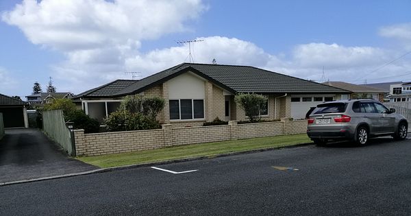 House for rent Orewa | 7 Edward Avenue, Orewa - myRent.co.nz
