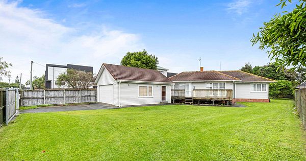 House for rent Auckland | 47 Neil Avenue, Te Atatu Peninsula - myRent.co.nz