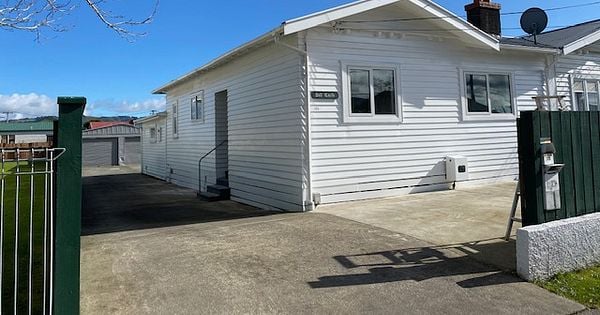 House for rent Lower Hutt | 125 Bell Road, Waiwhetu - myRent.co.nz
