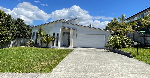 House for rent Auckland | 11 Ngaroma House Drive, Hobsonville - myRent ...