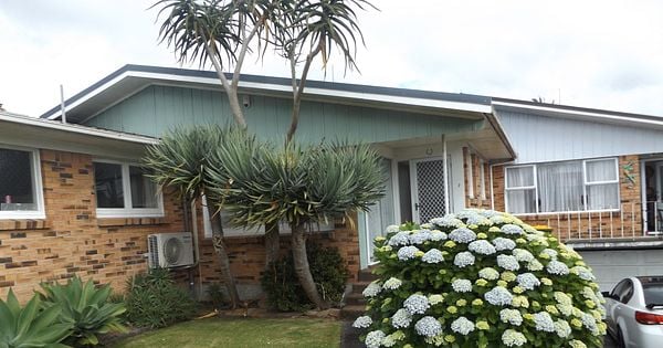 Unit for rent Papakura | 2/7 Queen Street, Papakura - myRent.co.nz