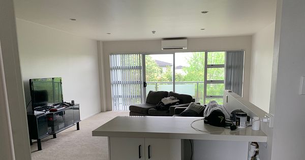 Unit for rent Auckland | B1/13 Lovell Court, Rosedale - myRent.co.nz